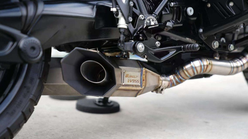 MOSN Motorcycle Accessories / BURNOUTチタンフルエキゾーストマフラー BMW R nineT