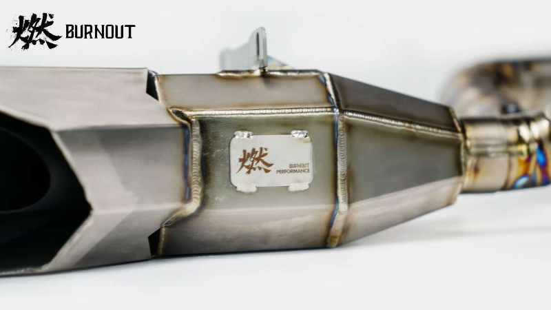 MOSN Motorcycle Accessories / BURNOUTチタンフルエキゾーストマフラー BMW R nineT